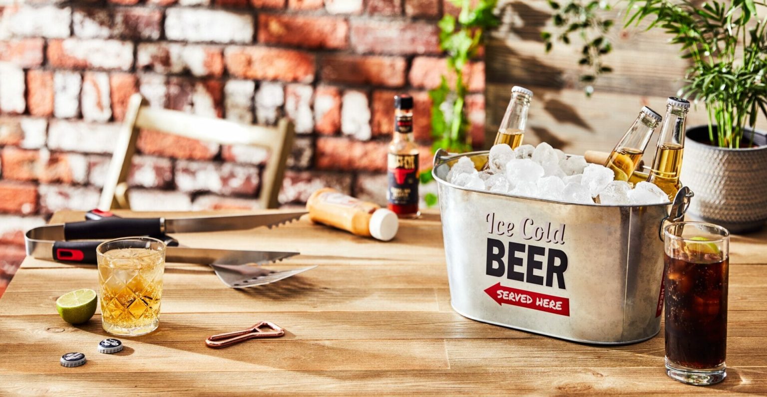 How to host a BBQ | Ideas | Drinks | Food | Marinades | The Ice Co