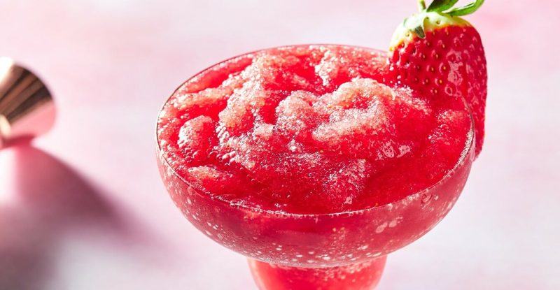 5 Jug Cocktails For a Stress-Free Party