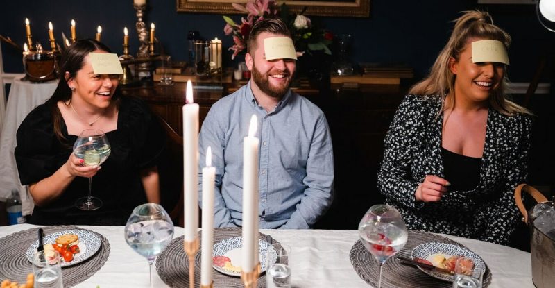 5 Easy Dinner Party Games | Summer Dinner Party | The Ice Co