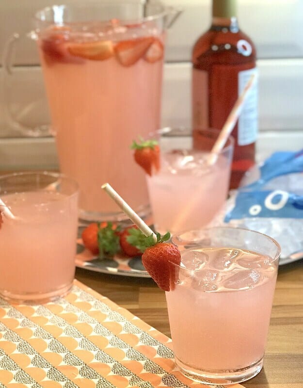 5 Jug Cocktails For a Stress-Free Party