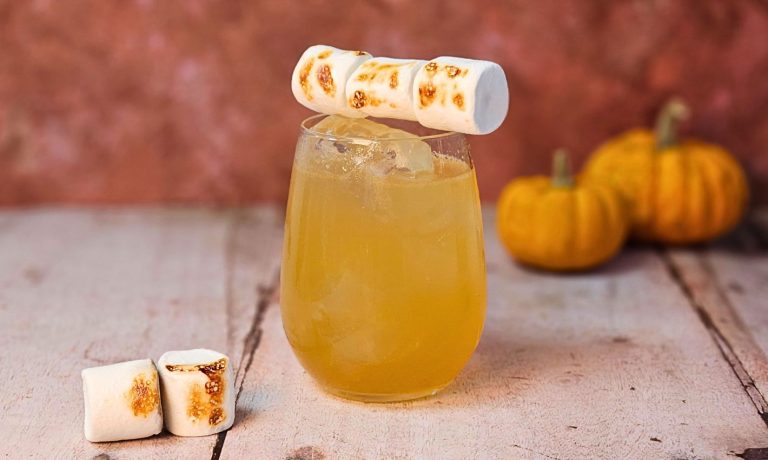 Wicked Cocktails: Elphaba & Glinda Inspired Recipes » The Ice Co.